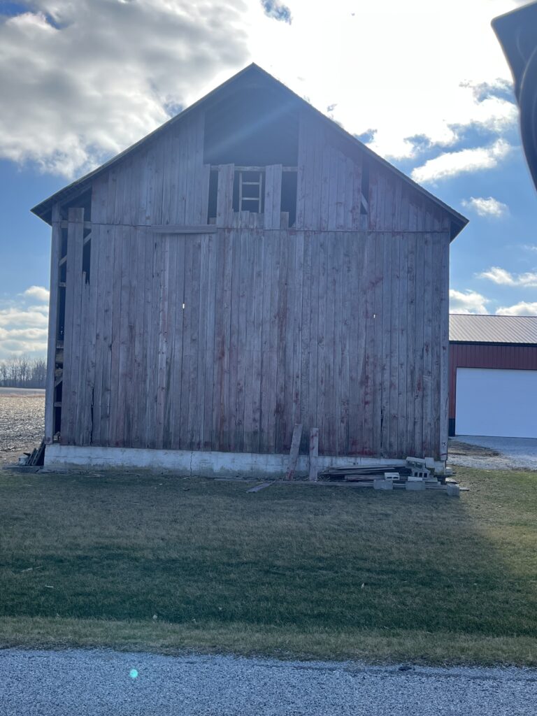 Reclaimed Barn Materials - BarnTraders.com